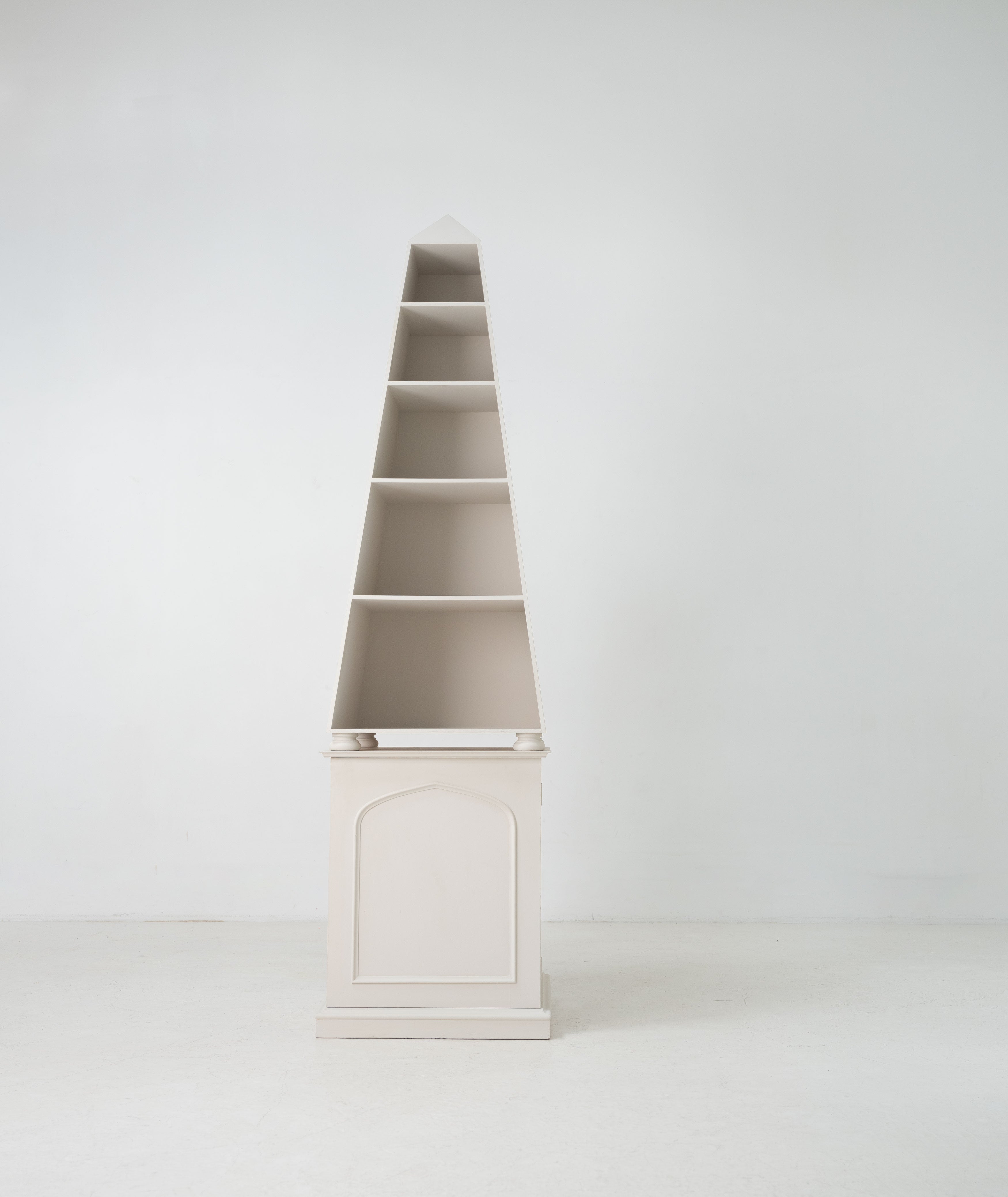 Bespoke Obelisk Cabinet / Bookshelf – Tom Bogle